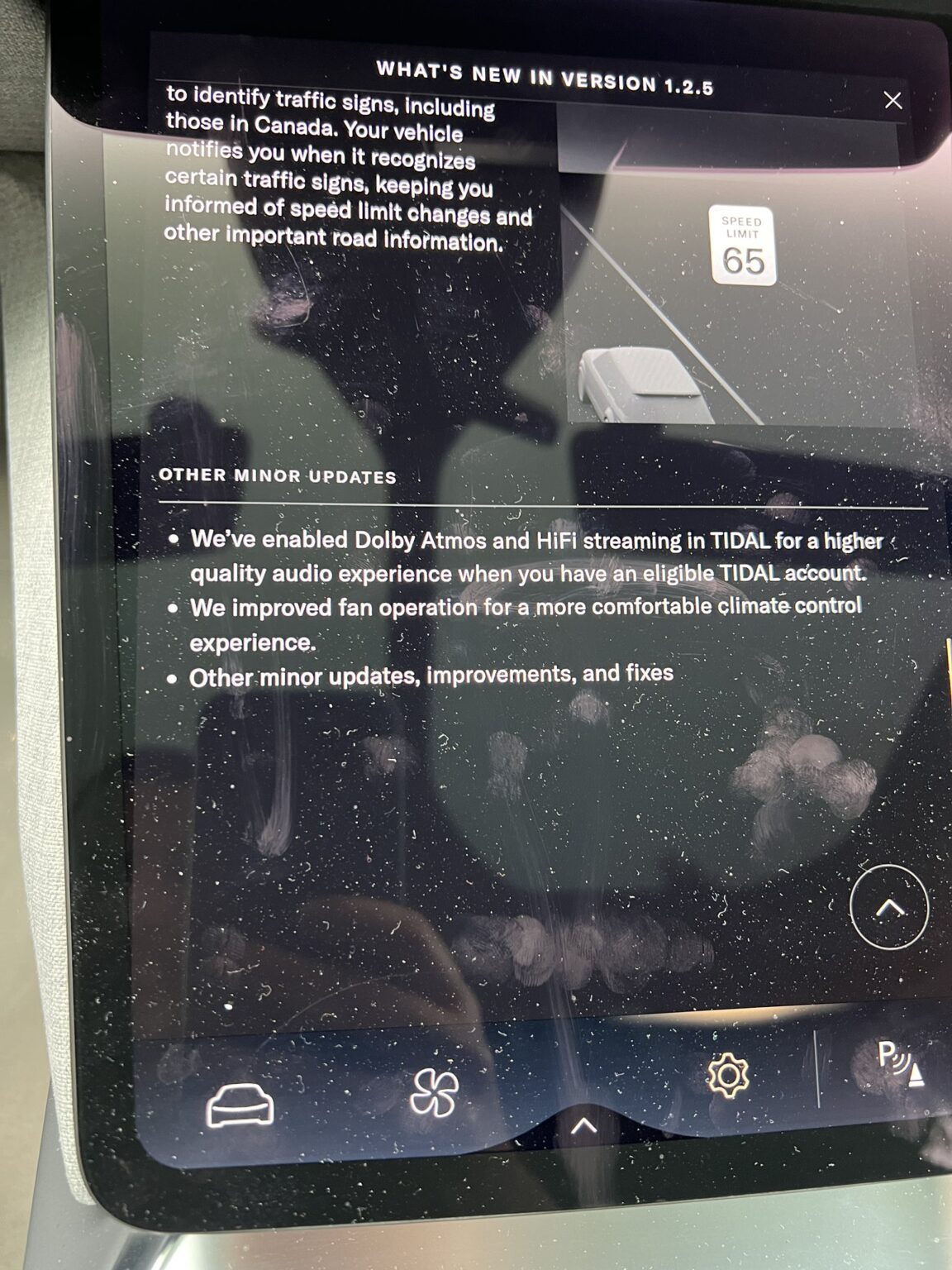 Lucid Motors Releases Lucid Air Update Improving Key Fob, Traffic Signs ...