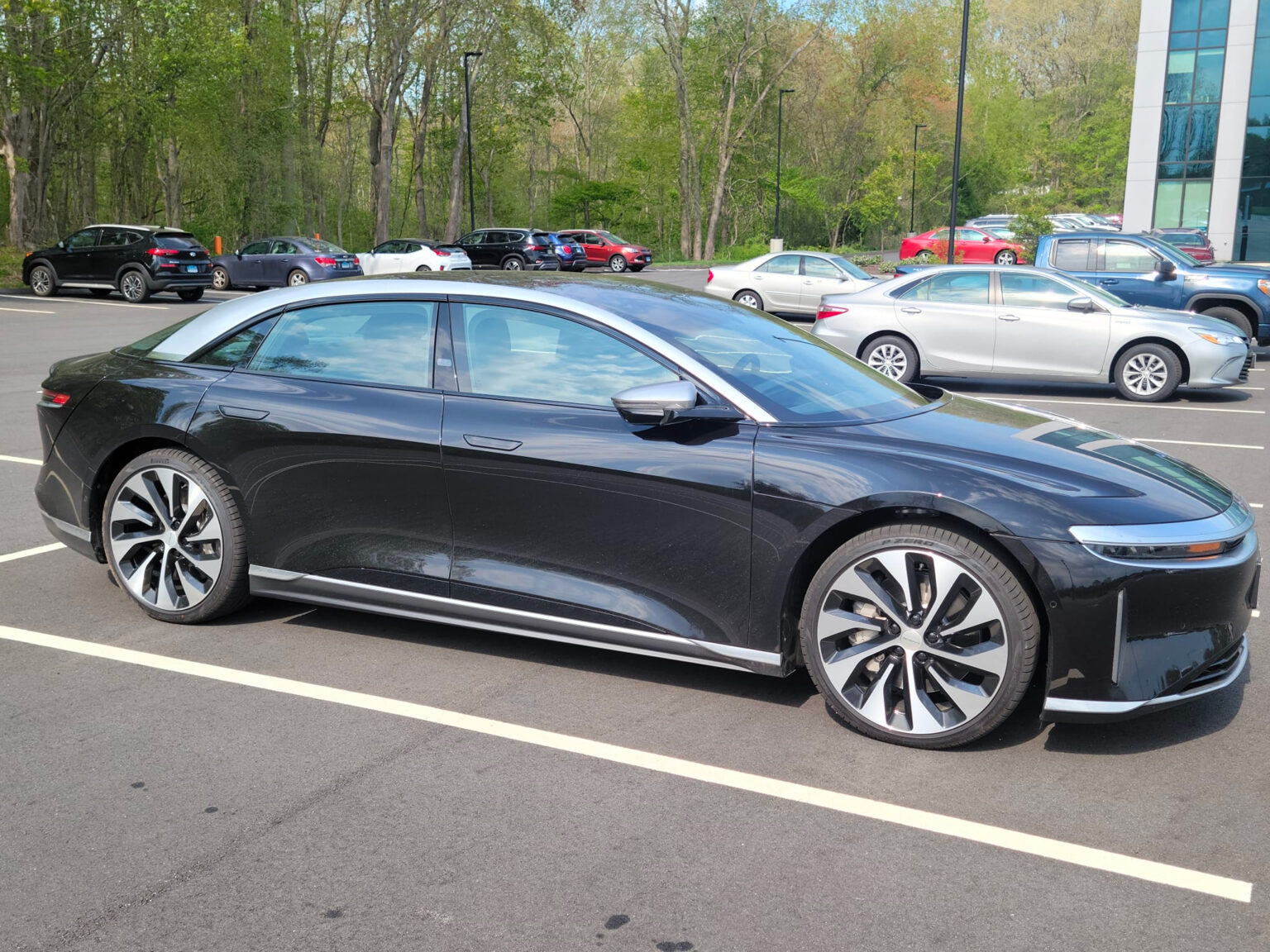 Lucid Motors Delivering First Quantum Grey Lucid Air EVs - Lucid Insider